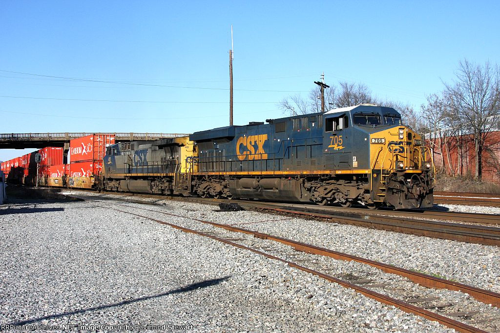 CSX 705